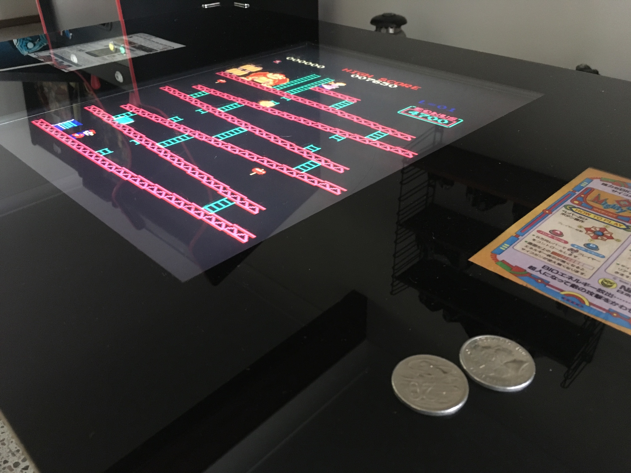 caps:arcade | capsule invaders